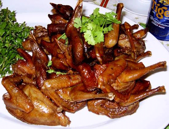 chim cút rôti - CÔNG TY Nấu Tiệc Tại Nhà MINH HÂN